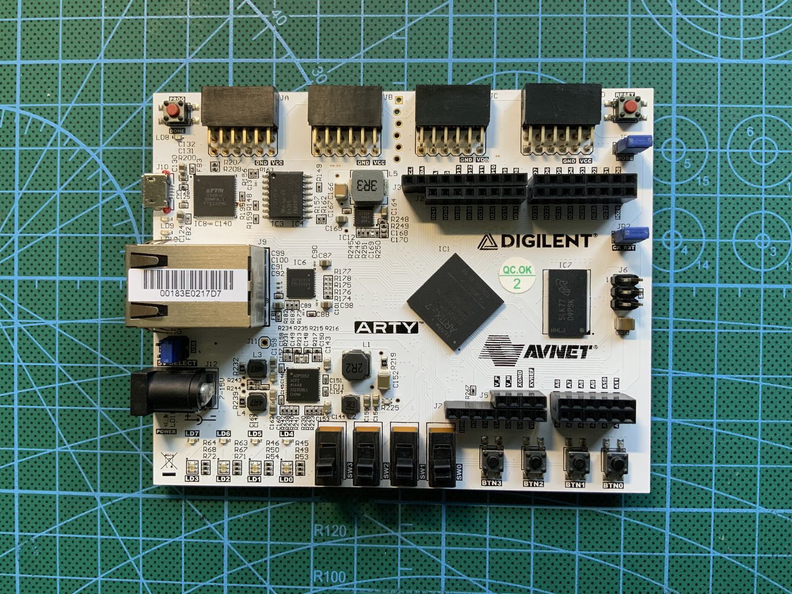 【Arty-A7填坑笔记】01：软硬件概览 - Emoe-Studio