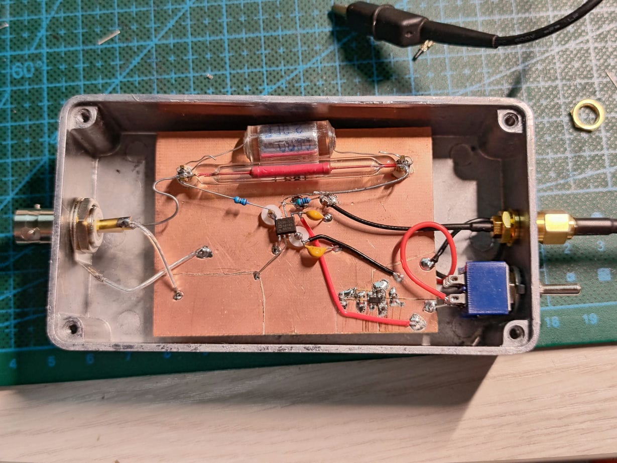 Counting Electrons-飞安级静电计前端 - Emoe-Studio